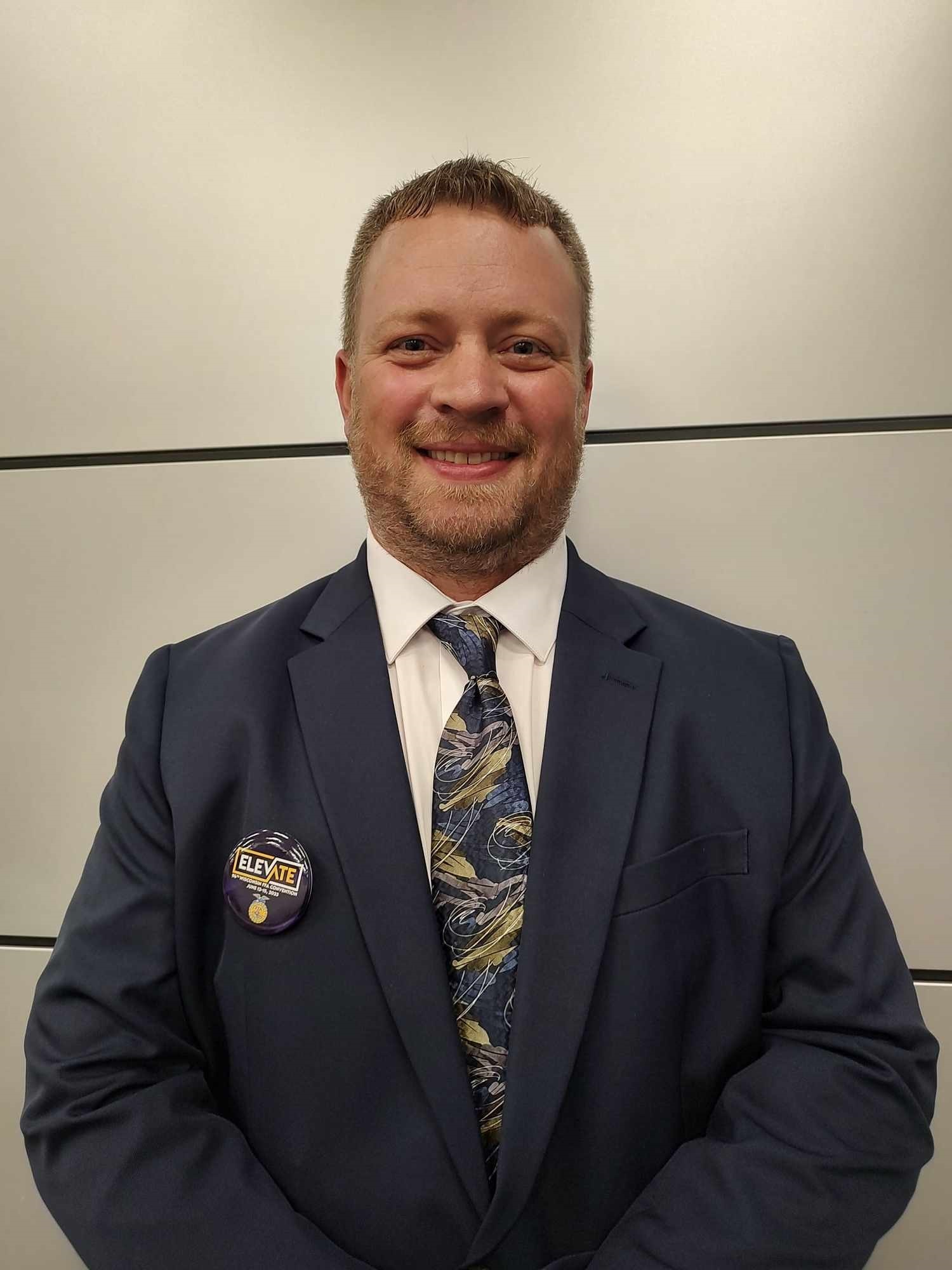 Contact Wisconsin Alumni & Supporters